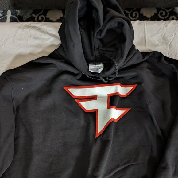 Champion | Shirts | Faze Clan Champion Hoodie Xxl | Poshmark